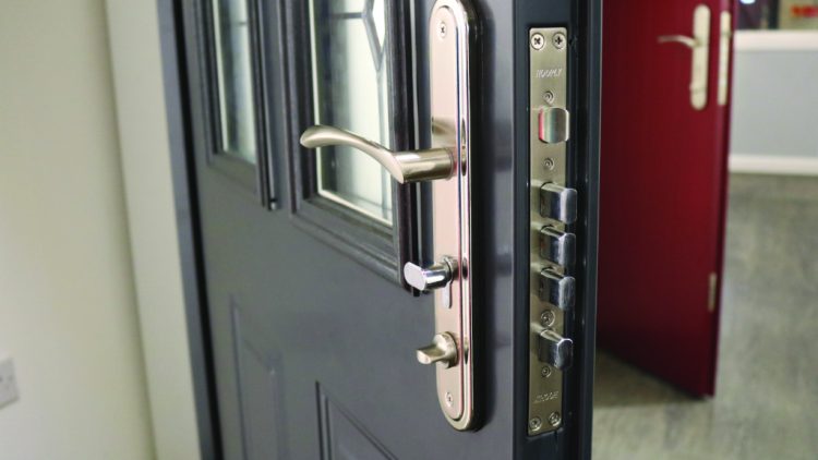 Flat Security: 14 Tips To Secure Your Apartment | Latham's
